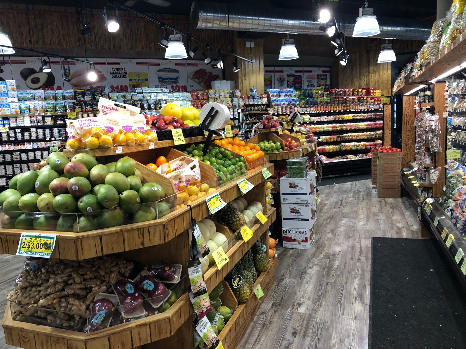 Look Inside: Met Fresh Supermarket - Bushwick, Brooklyn, NY