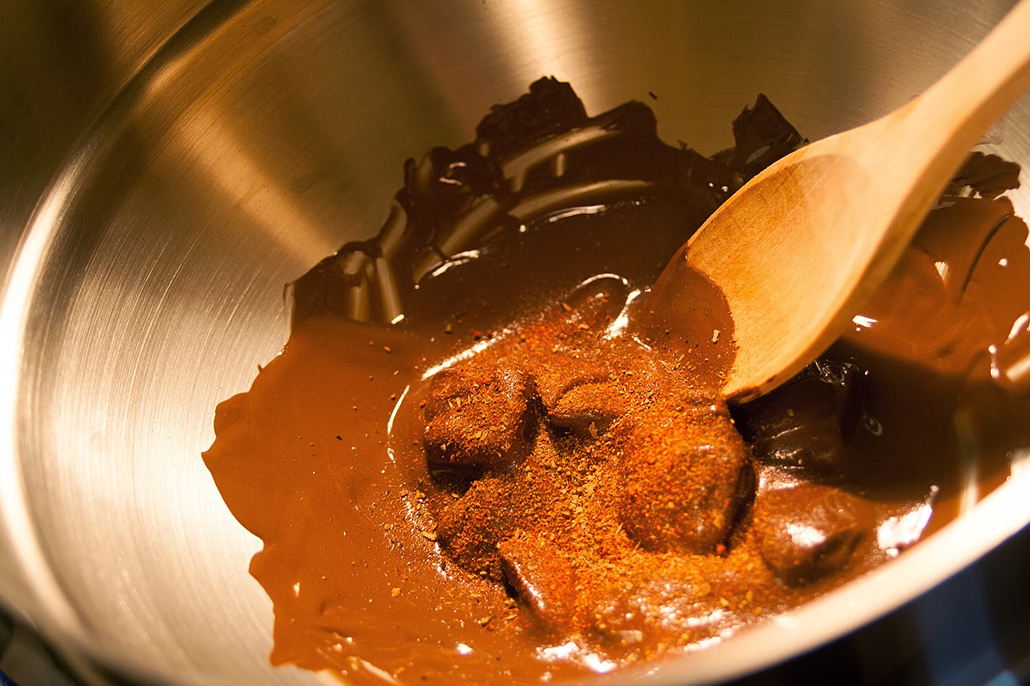 maltīte: Spicās Ziemsvētku mandeles