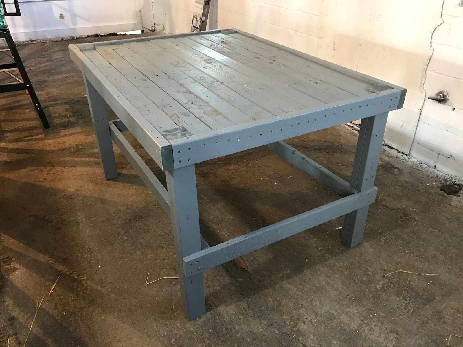 Building a Workbench out of Pallets | Small Workshop Chronicles
