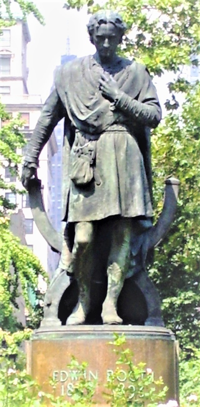 Daytonian in Manhattan: The Edwin Booth Statue - Gramercy Park