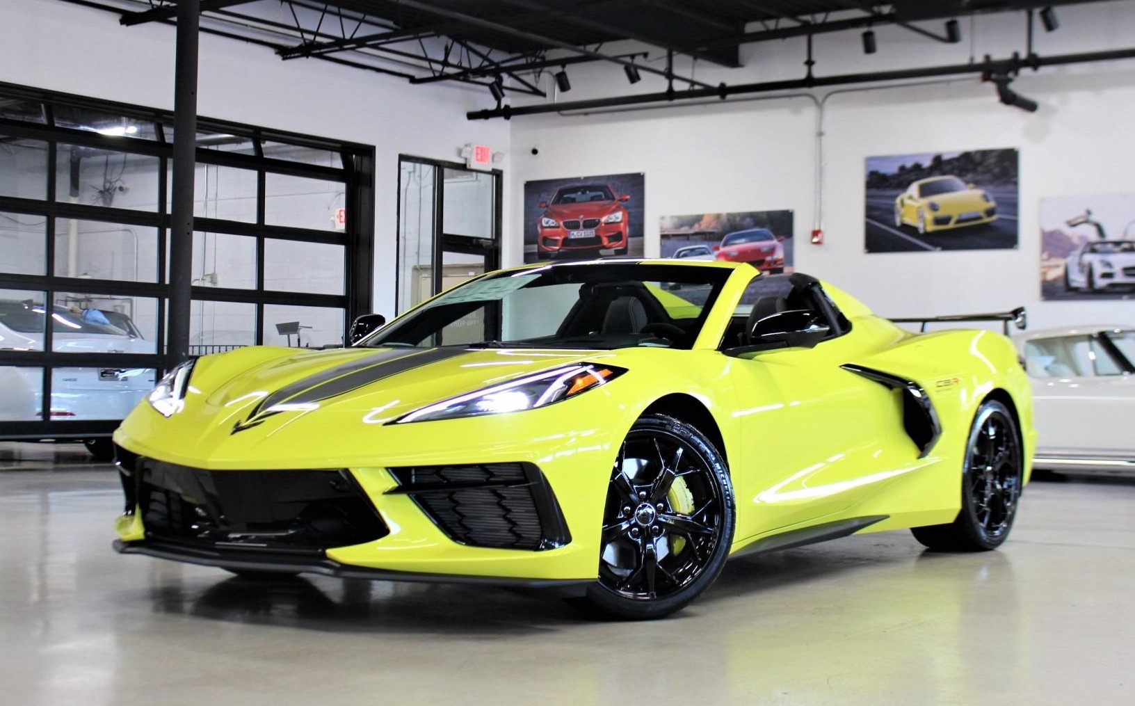 Classic Waves: 2022 Chevy Corvette Stingray C8R