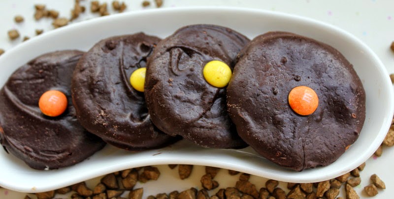 Chocolate coated Biscuits - Ribbons to Pastas