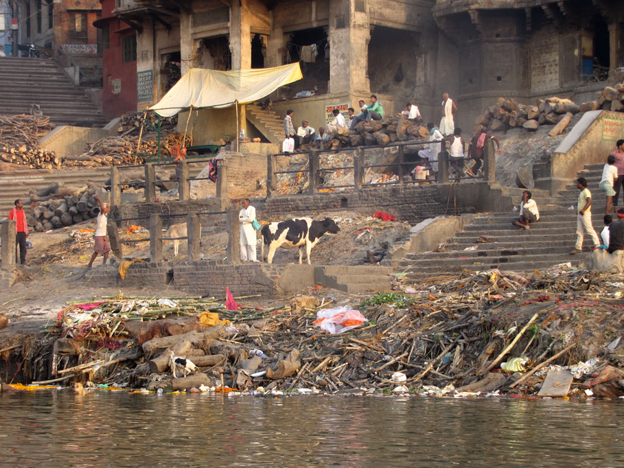 SOCIALES CEPA SANTURTZI ISABEL : Isabel: Los intocables . India