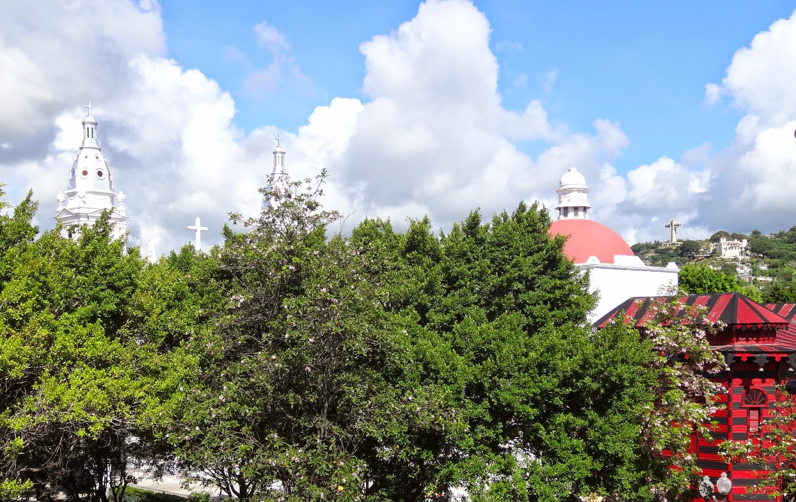 Gerardo: El Día Mundial de Ponce y la Clase Graduada de Ponce High de 1985.