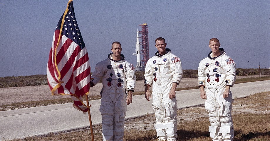 Apollo 9 Timeline: 1969/02/09: L'equipaggio di Apollo 9 e il logo della ...