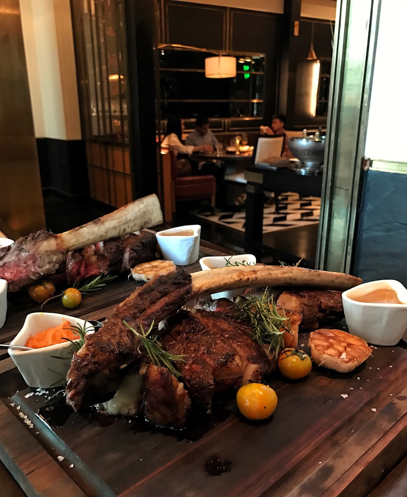 What Mary Loves: Second Bite: Raging Bull Chophouse & Bar