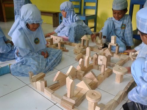 SENTRA BALOK - TK Al Umm Kembiritan
