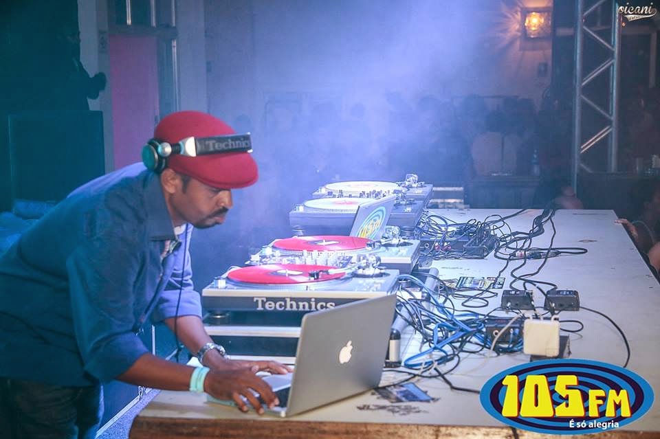 Entre e Fique á Vonts!!!: Black 105 no Clube Indiano (22/03/14)