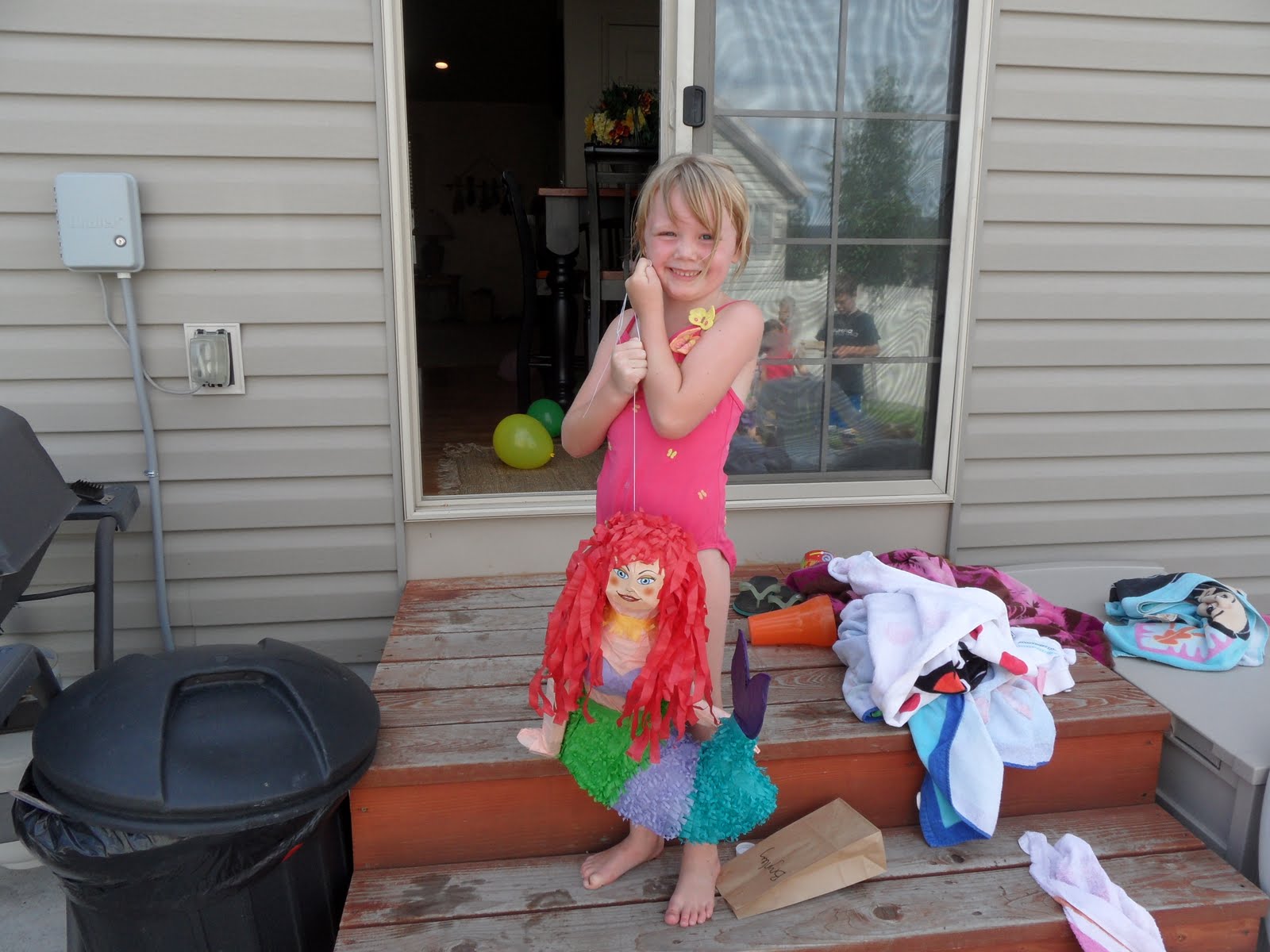 Keeping up with the Mathews: Brynley's water party