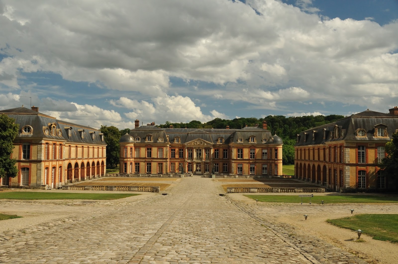 Le château de Dampierre