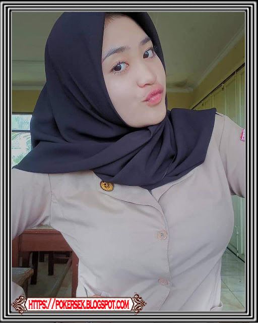 Cerita Kisah Pelajar Cewek SMA Jilbab Full Hawa Nafsu - Poker-Seks