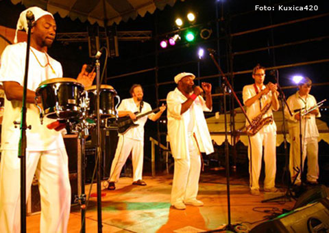 Ritmos Latinos: Salsa, Mambo y Conga