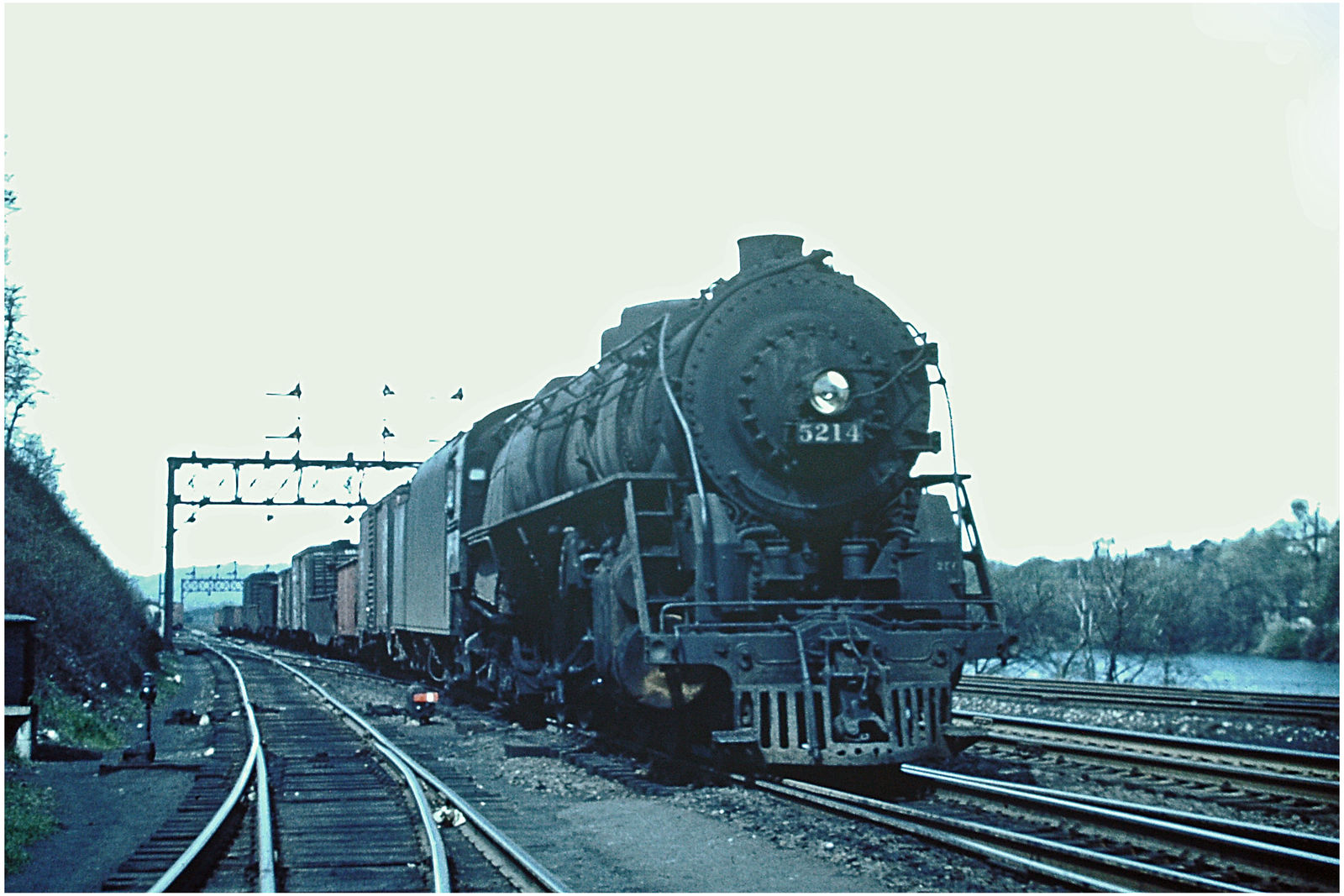 Vintage Railroad Pictures: Lehigh Valley Freight at Bethlehem, Pa., 1950