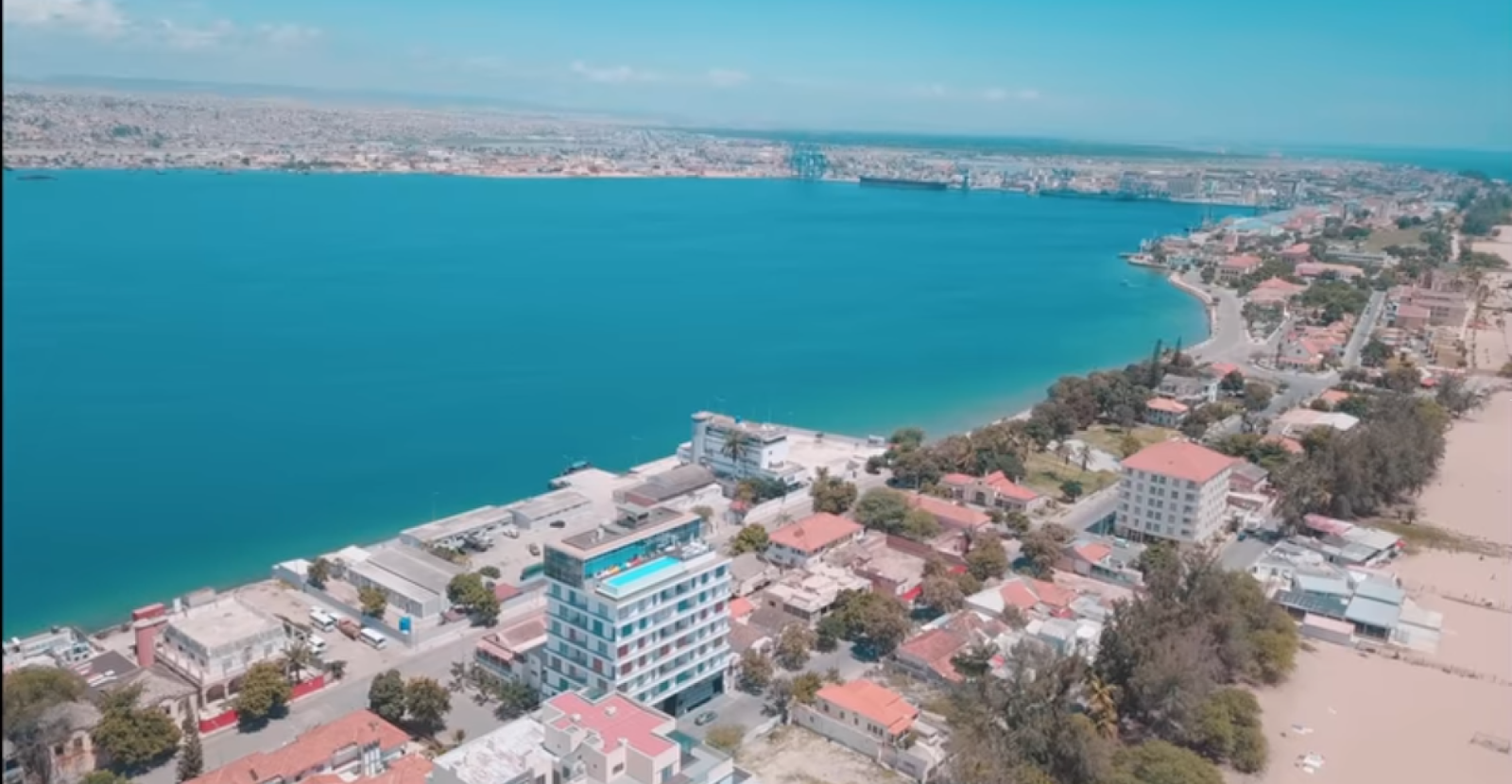 tropicalia: "história breve da cidade do Lobito"