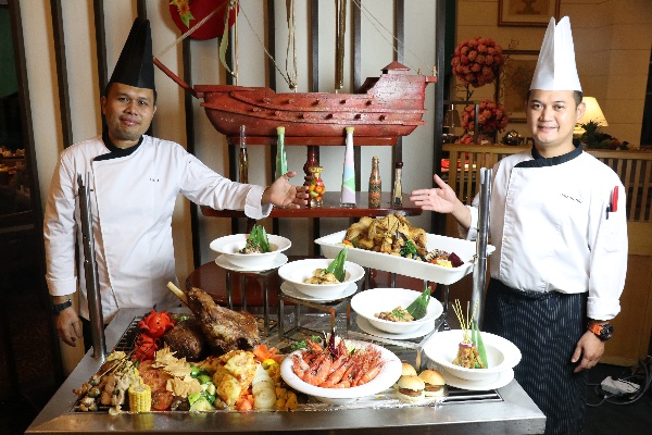 4 Tema Menu Popular di Buffet Dinner Restoran Royale Songket Grand ...