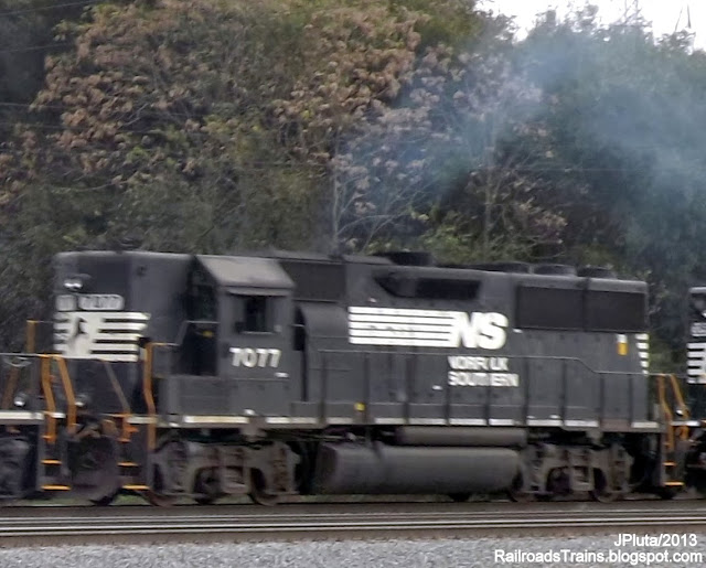RAILROAD Freight Train Locomotive Engine EMD GE Boxcar BNSF,CSX,FEC ...