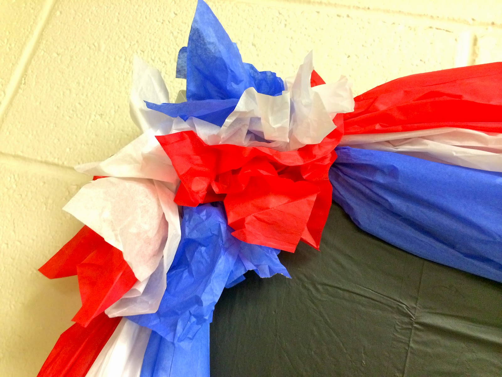 How To Make Border Out Of Tissue Paper at Maria Adkins blog