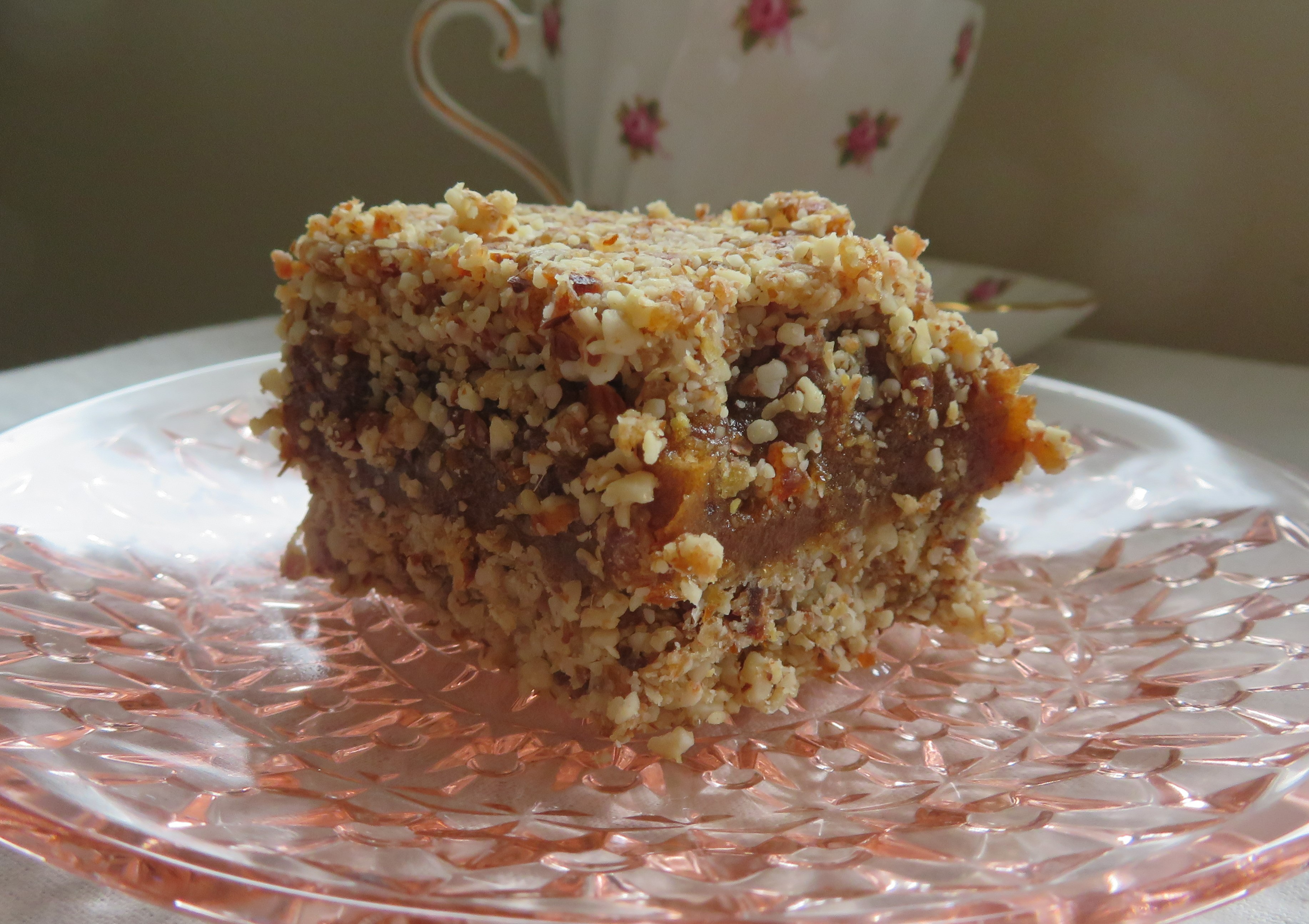 Healthy Raw Date Bars | The English Kitchen