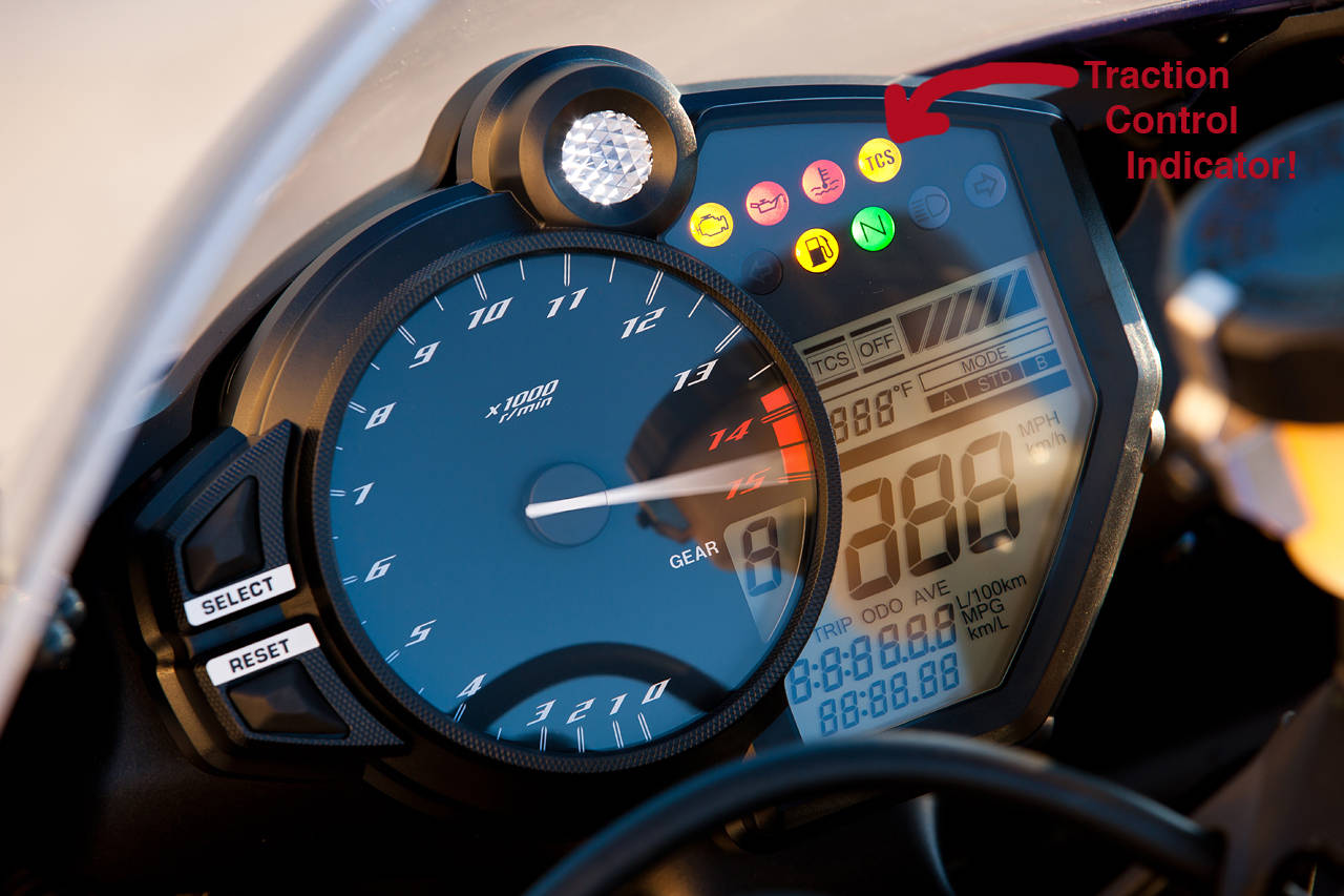 2012 Yamaha R1 Review | men's world