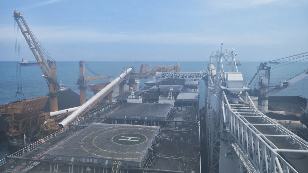 Φορτώνοντας στο Adang Bay και η αναχώρηση | Εξάντας