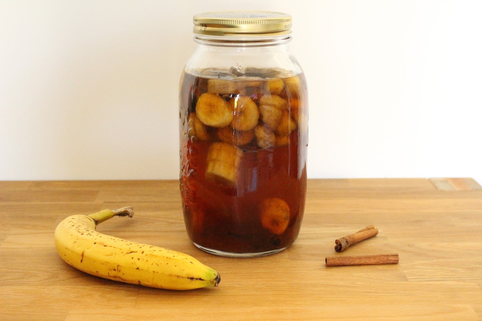 Délices d'une novice: Rhum arrangé banane, cannelle et vanille