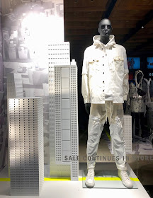 RetailStoreWindows.com: Diesel, London