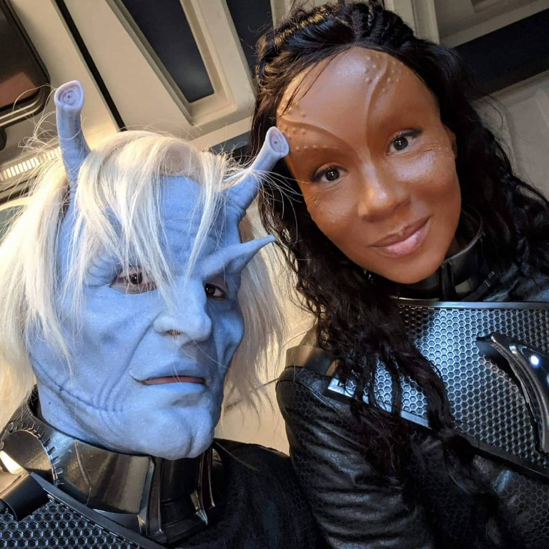 The Trek Collective: Discovery round-up: Cool art, latest behind the ...