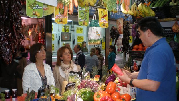 COMERCIO TRADICIONAL VS COMERCIO ELECTRONICO