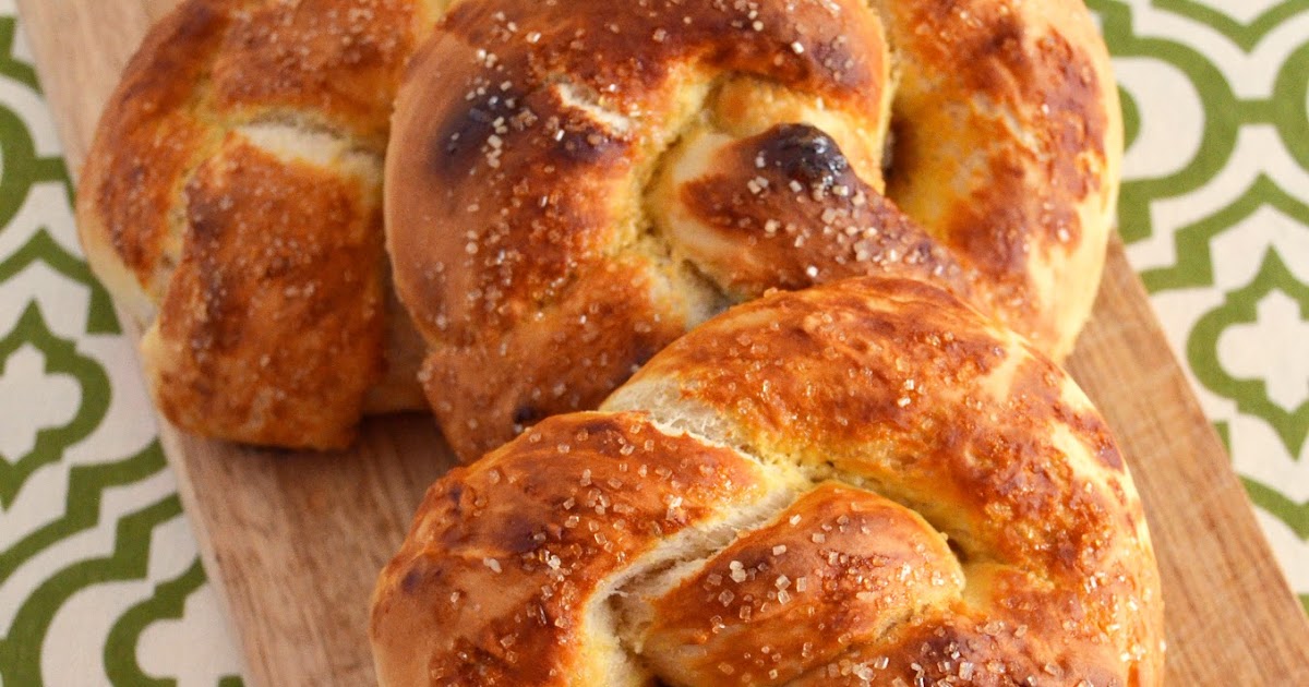 Our Beautiful Mess: Jumbo Mall-Style Soft Pretzels
