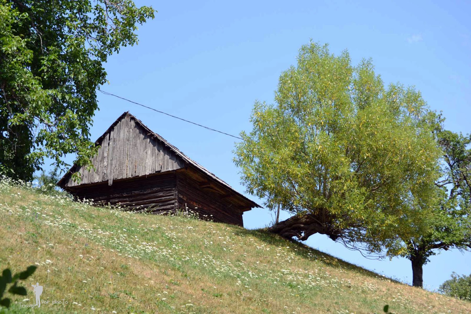 Liniste la 1000 m - satul Pestera