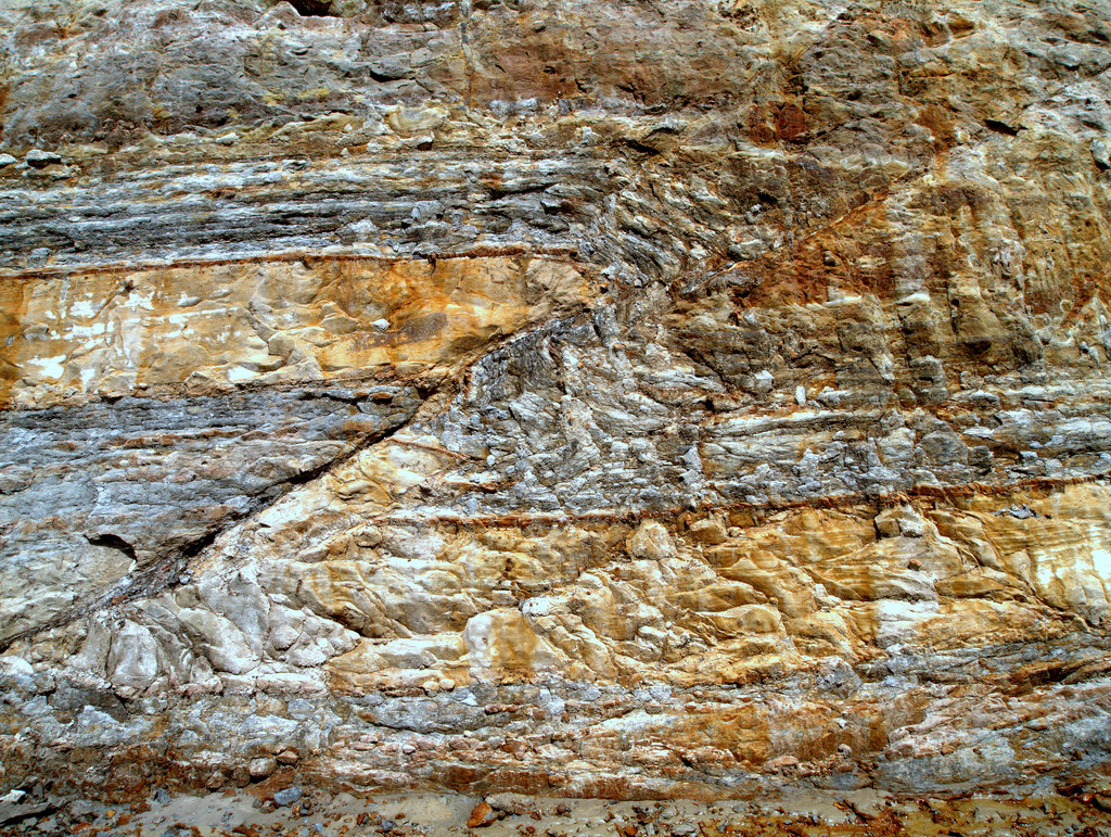 Patahan , Sesar , atau Fault ~ Adventure Is Out There