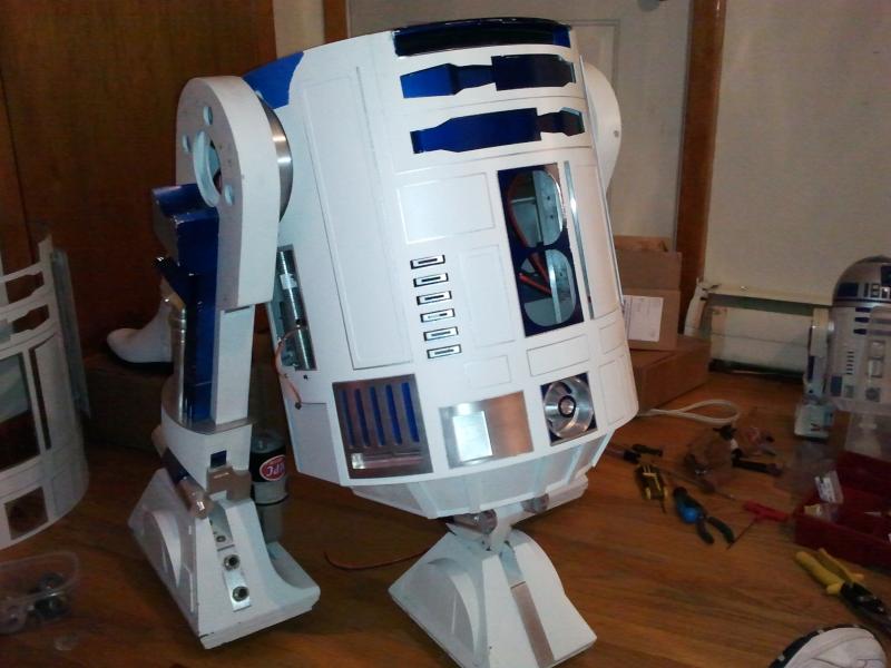 Paul's R2-D2 Project: Front skins re-done