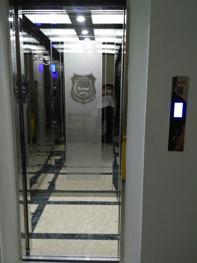 ELEVATOR ESCALATOR: PROJEK PEMASANGAN LIFT