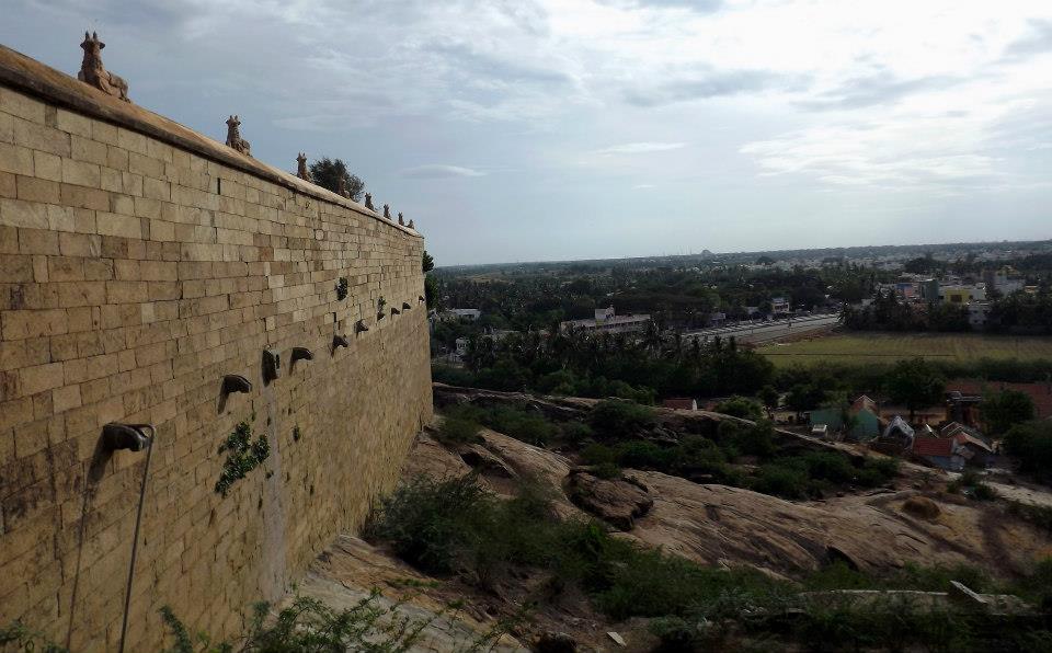 Tamilnadu Tourism: Erumbeeswarar Temple, Thiruverumbur, Trichy