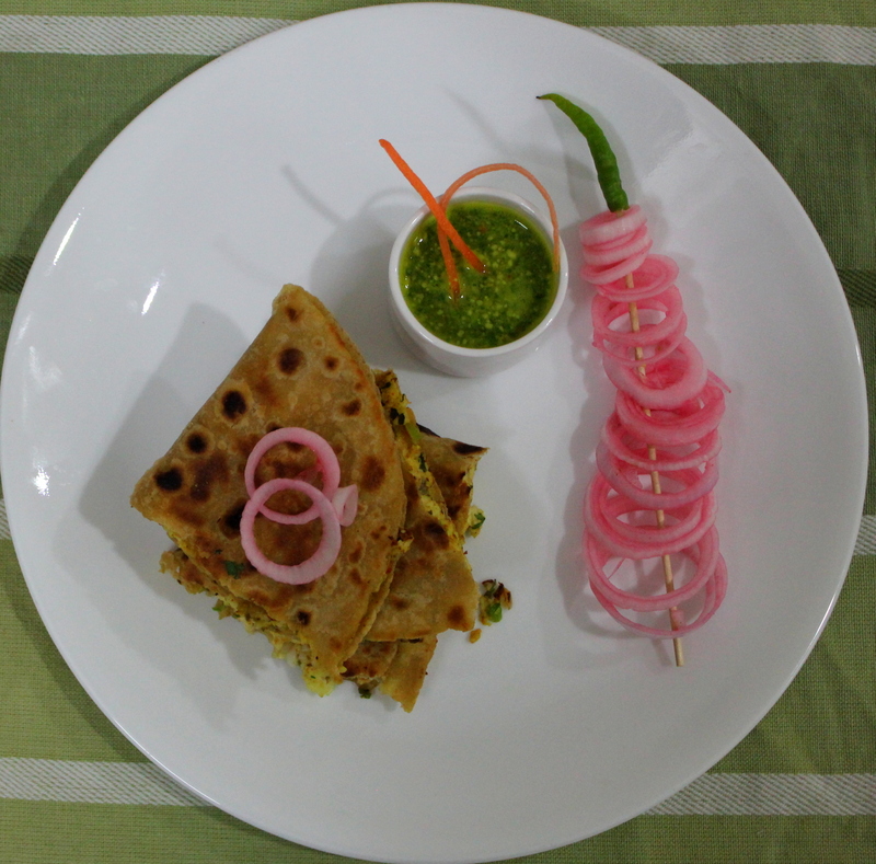 Indian Calzone with Cottage Cheese - Ribbons to Pastas