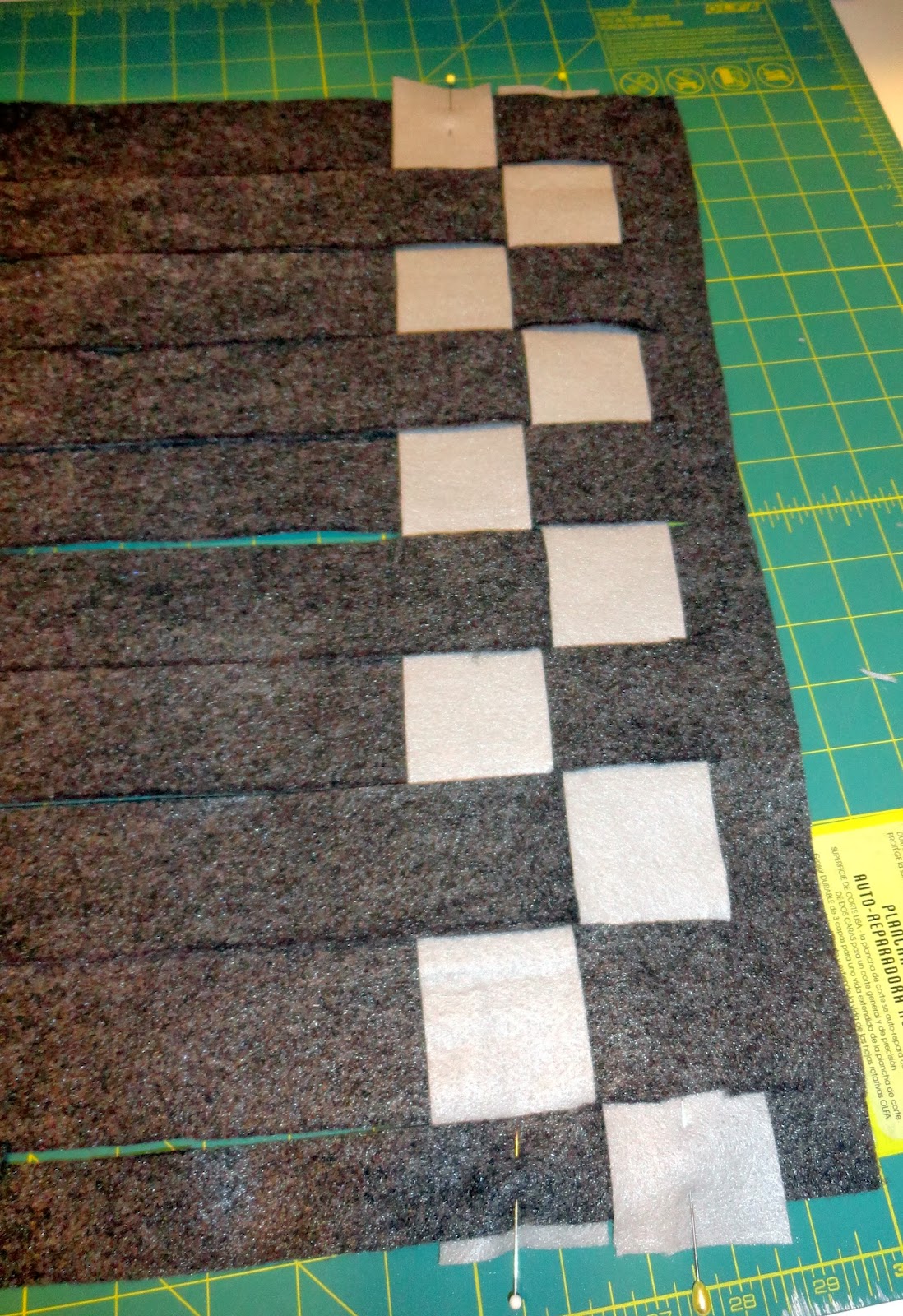 Felt woven pillow tutorial