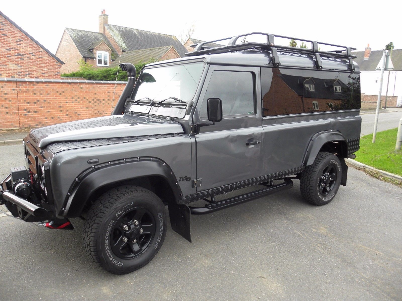 Landrover Defender: LAND ROVER DEFENDER 1999 110 TD5 FULLY REBUILT AND ...