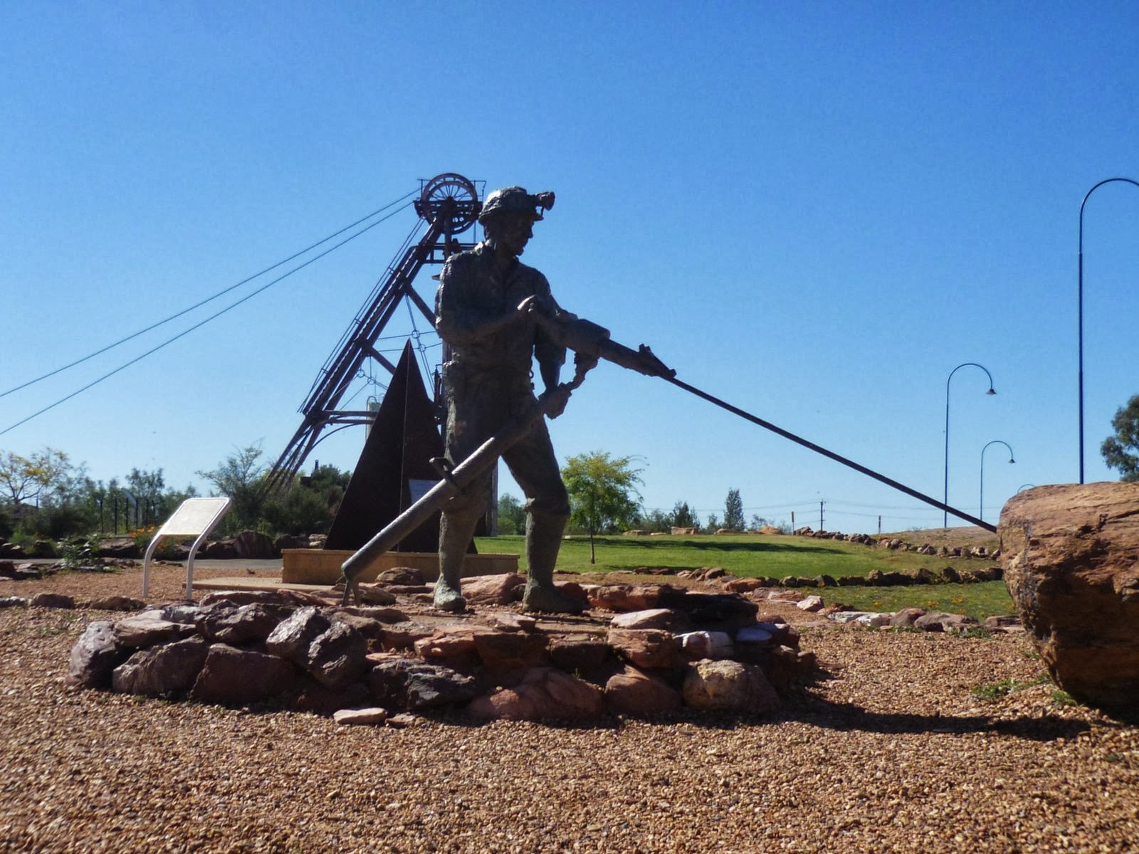 Witchwae Returns to Big Island: Cobar - Mining Heritage park
