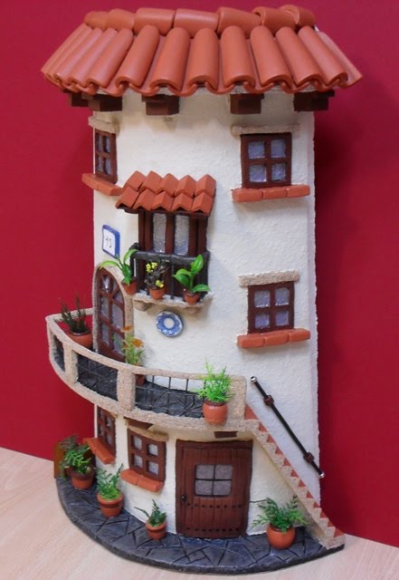 Yknai Manualidades: Tejas Decoradas