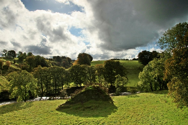 Land of the Fae: Strathaven, Fairy Mound