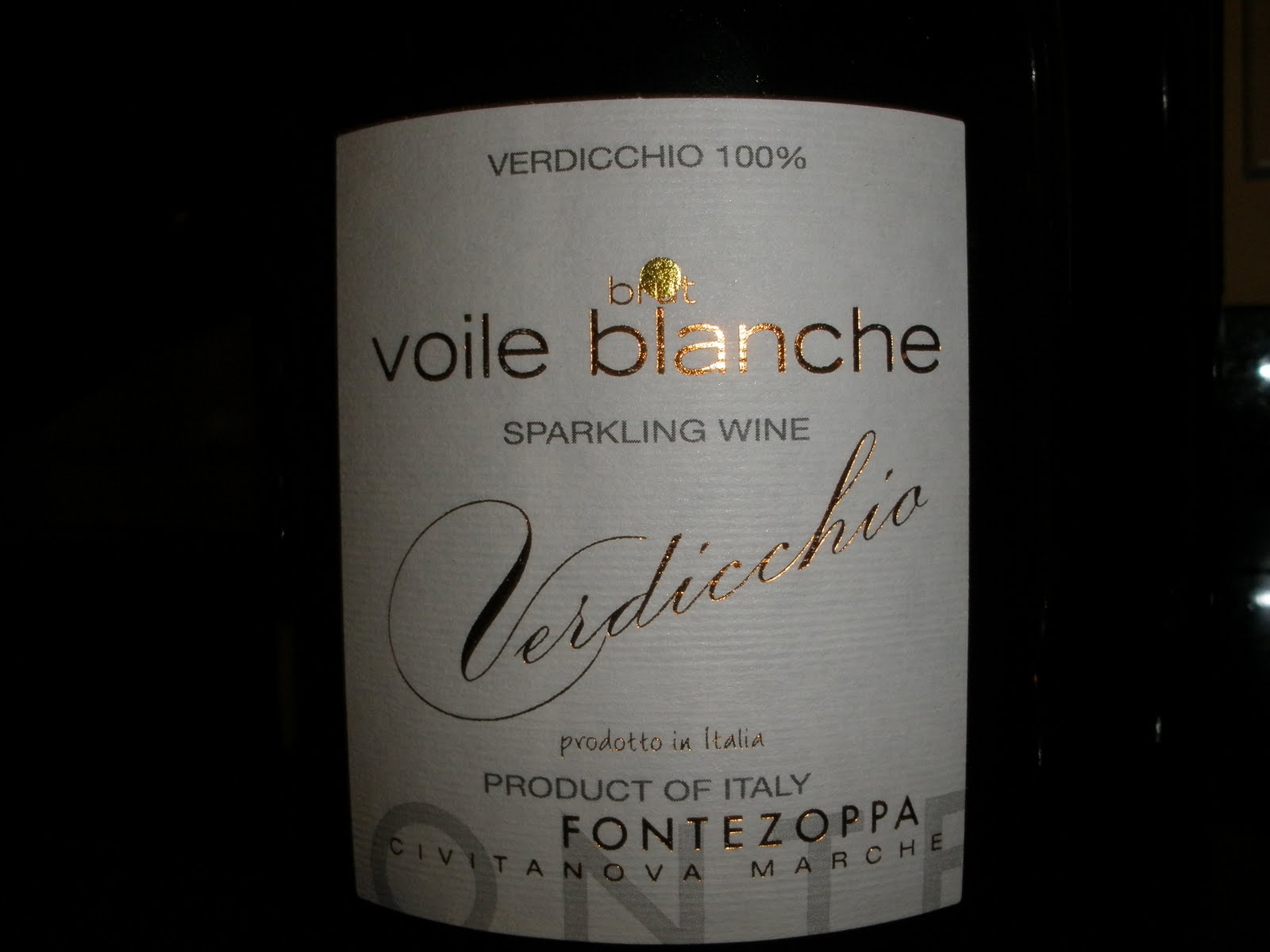 Fringe Wine: Sparkling Verdicchio - Marche, Italy