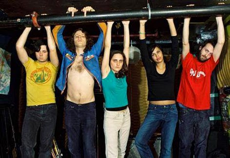 EL HEXÁGONO CARMESÍ: OUT HUD: INDIETRÓNICA HABLANDO EN LENGUAS