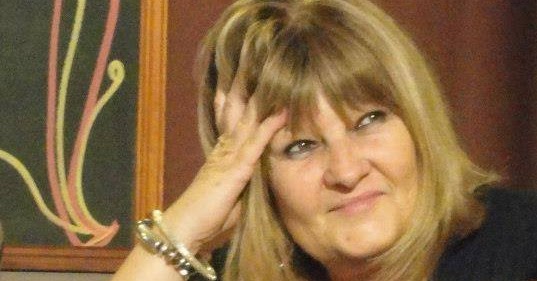 FERNANDA GAVIGLIO OROZCO Escritora/Poeta: ALICIA BEZZI (pintura)