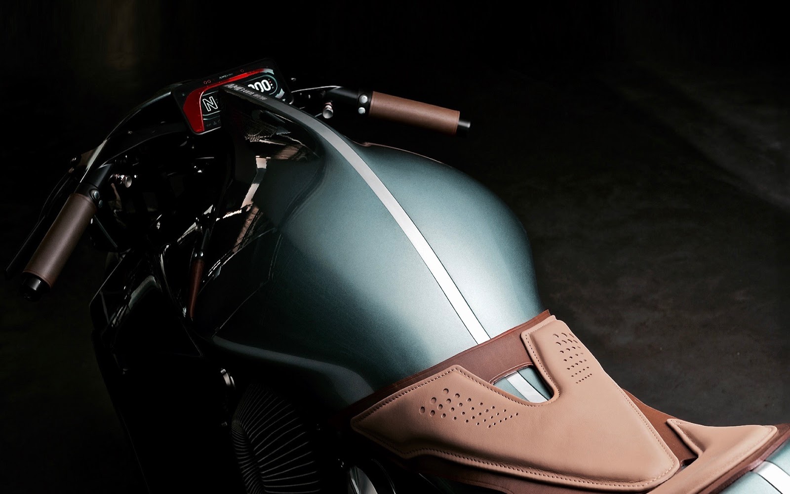 AMB001 - Inazuma café racer