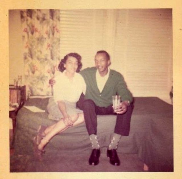 Vintage Dating: 42 Lovely Snapshots That Capture Couples in the 1950s ...