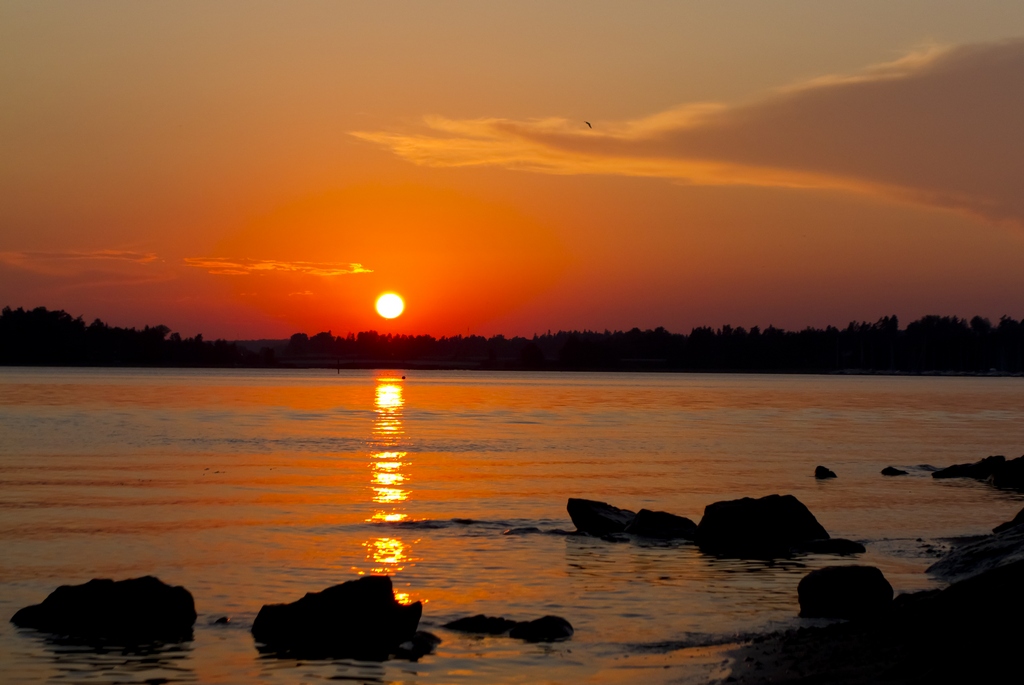Kuvia ja matkoja... ja ehkä vähän arkista elämääkin: Auringonlasku ...
