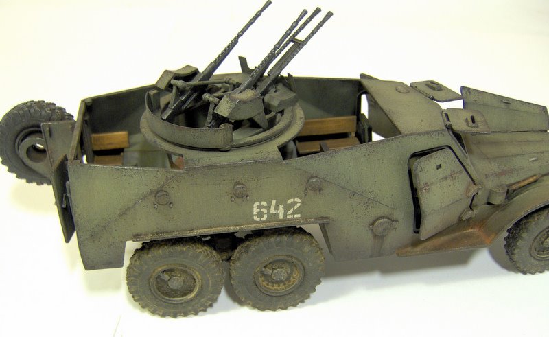Gulumik Military Models: BTR-152D- 1/35 - more photos details