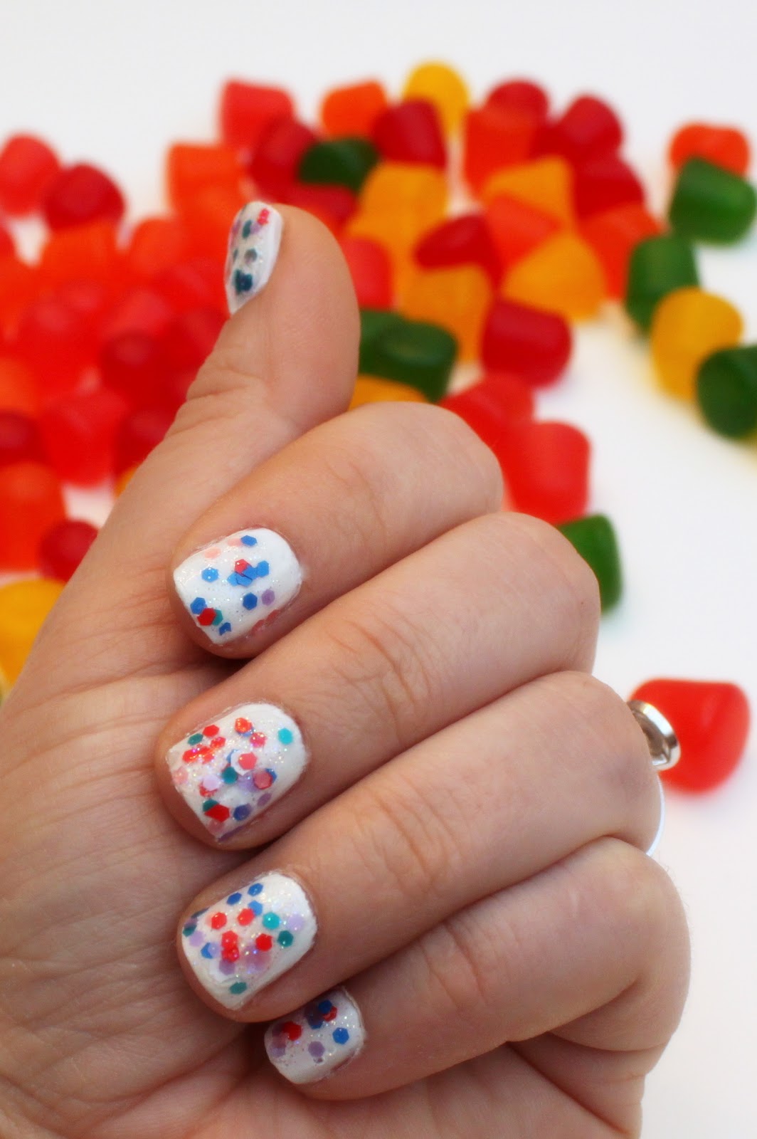 Here Comes The Fun: Swirly Twirly Gumdrop Nails