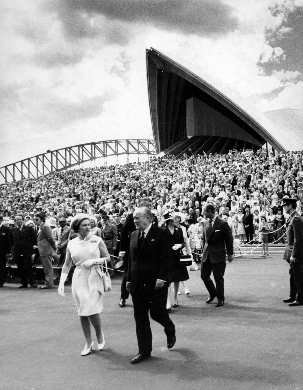 October 20, 1973: The Sydney Opera House Was Officially Opened by Queen ...