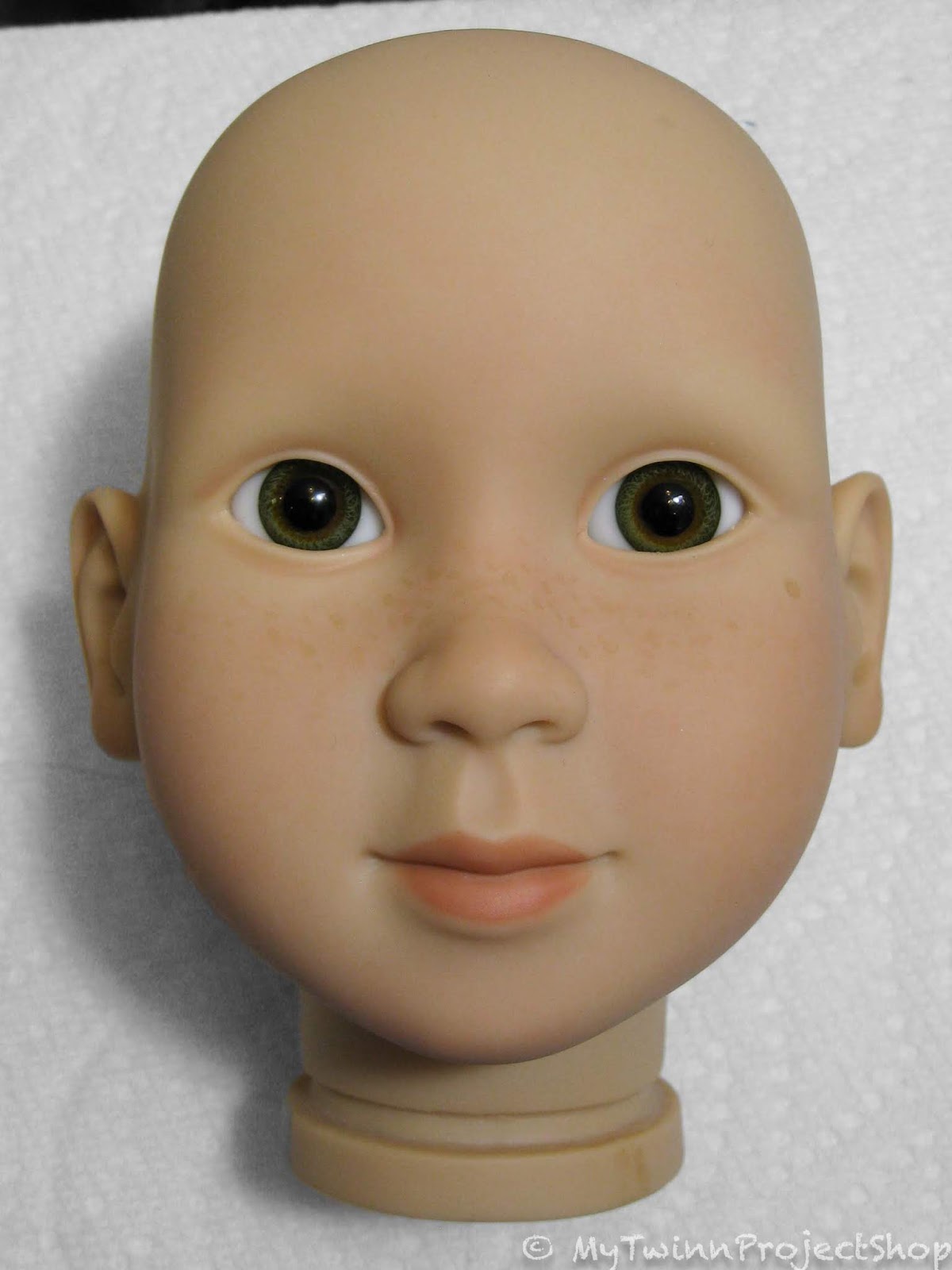 The My Twinn Project Shop: The Disembodied Heads